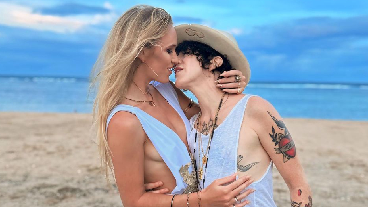 LP y su novia derrochan amor en fotos y videos - Saficosmos